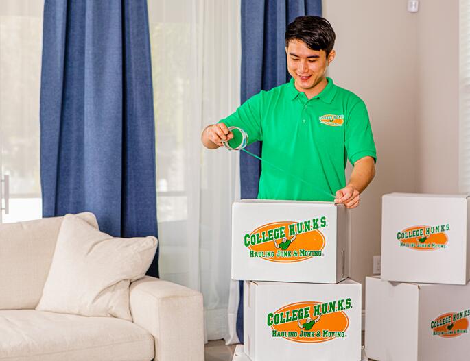 Local Movers - College HUNKS Moving™