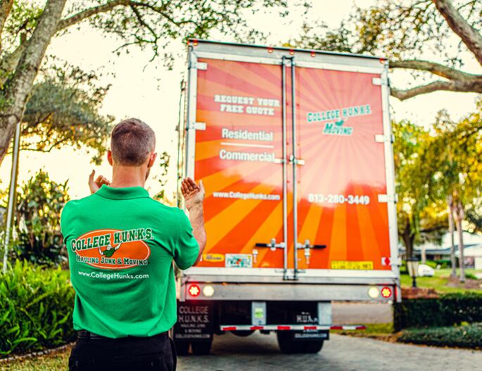 Residential Movers - College HUNKS Moving™