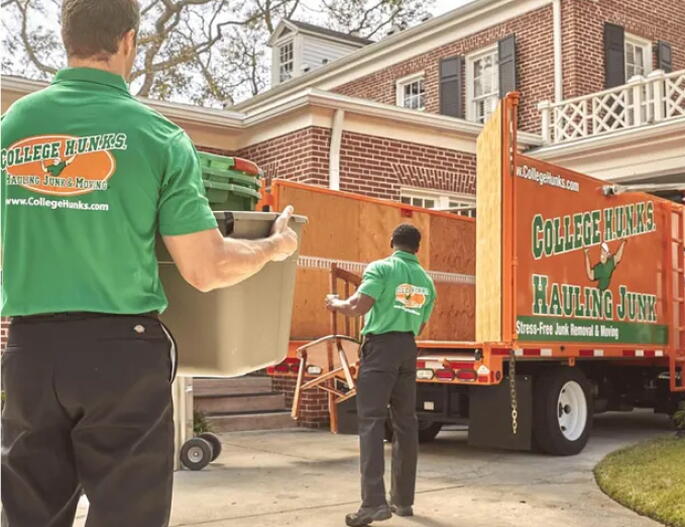 Movers in Columbia, SC - College HUNKS Moving