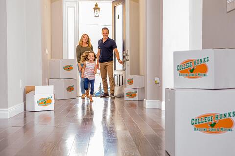 How to Move Out Fast | College HUNKS